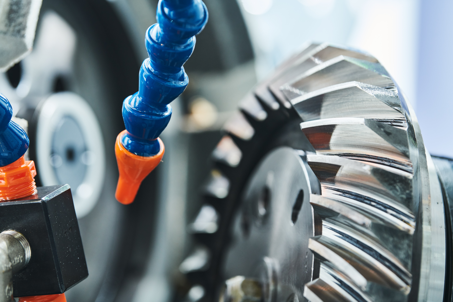 CNC Grinding Explained：Process, Types, Advantages And Applications