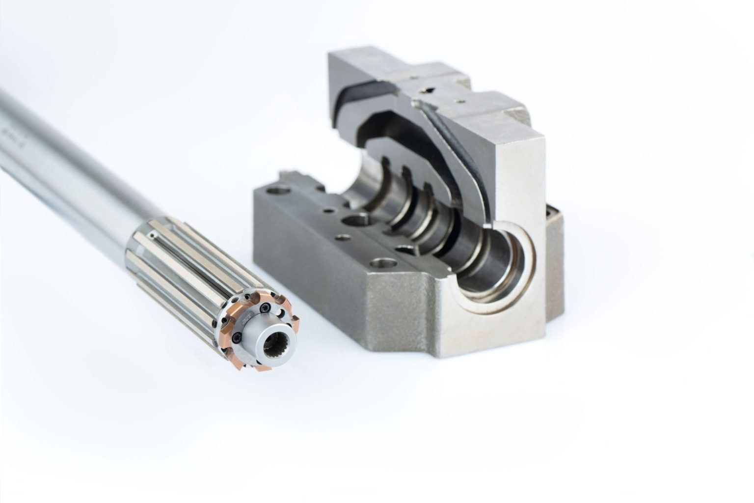 Honing Process: Definition, Operations, and Uses in Machining